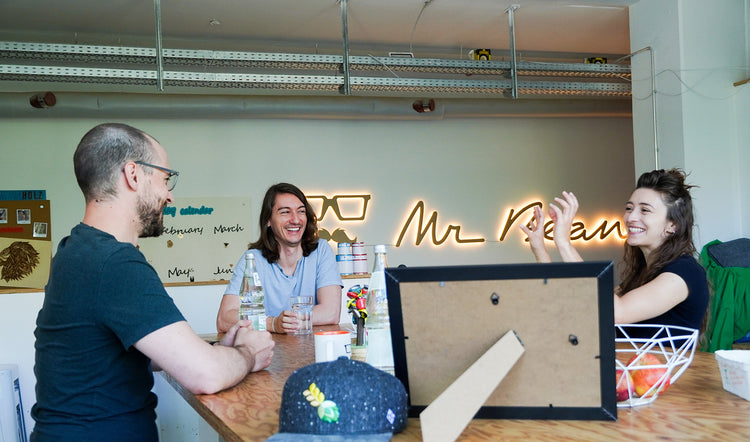 Conozca al equipo: Yelko & Josef del departamento de software – Mr Beam Lasers